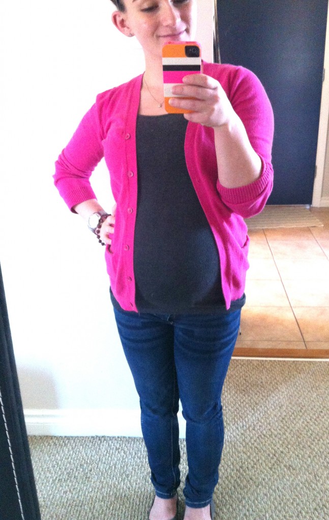 Bump Shot - 30 Weeks! - Savvy Sassy Moms