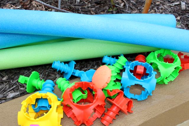 Canoodle Connects your Pool Noodles - Savvy Sassy Moms
