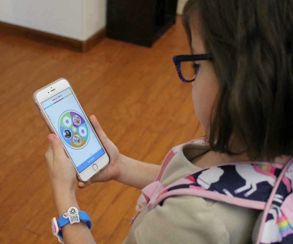 Good behavior the FUN way with Kudo Bandz - Savvy Sassy Moms