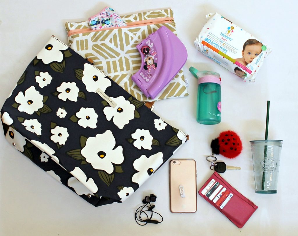 How to throw a fun and easy potty training party - Savvy Sassy Moms