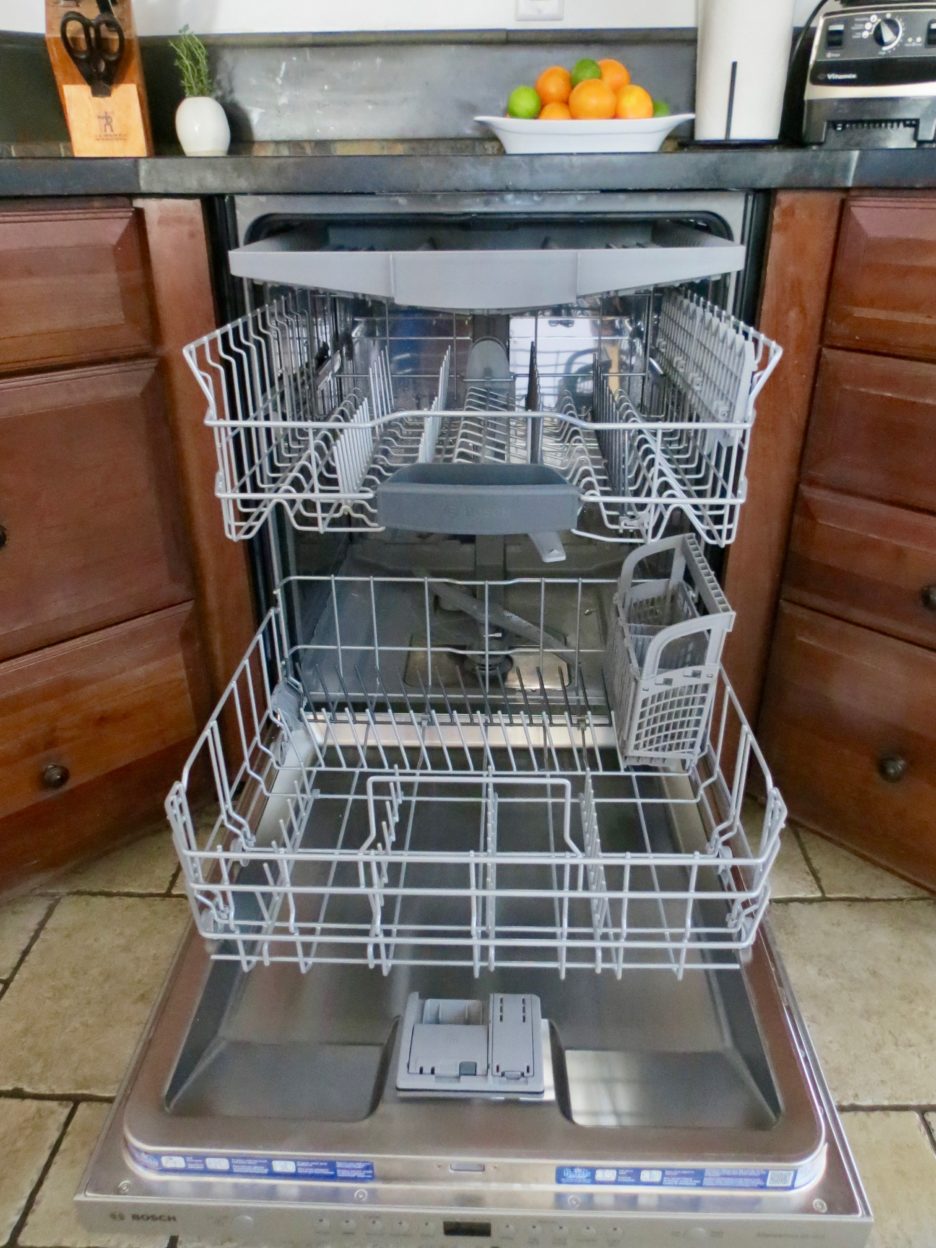 How to Choose a Family-Friendly Dishwasher - Savvy Sassy Moms
