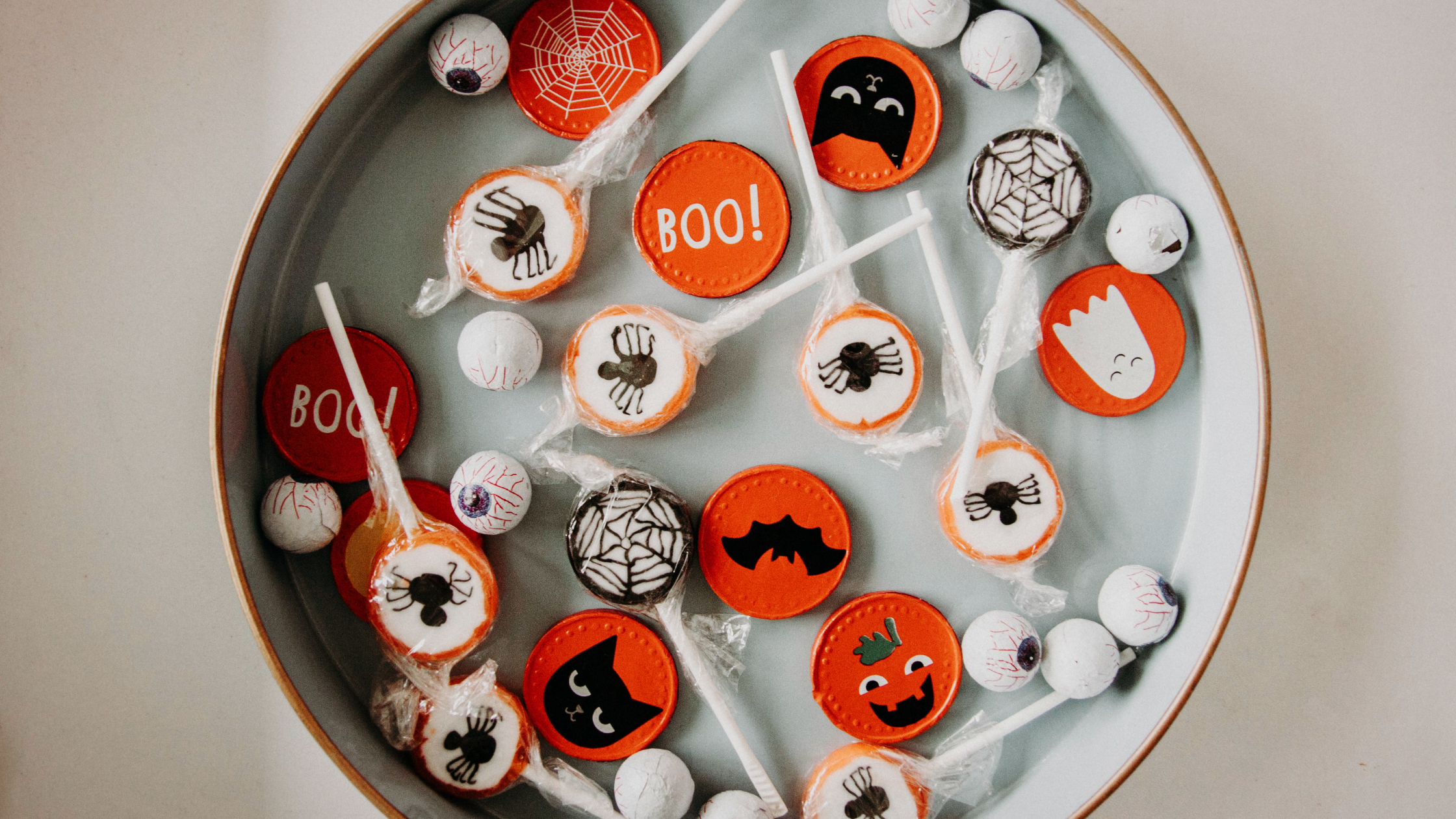 Halloween Literacy Activities to Keep the Kids Busy - Savvy Sassy Moms
